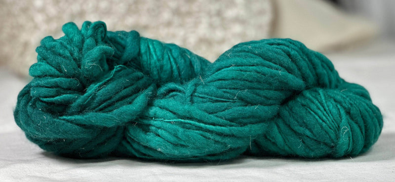 Slubby Yarn - Dark Green – Deanne Fitzpatrick Rug Hooking Studio