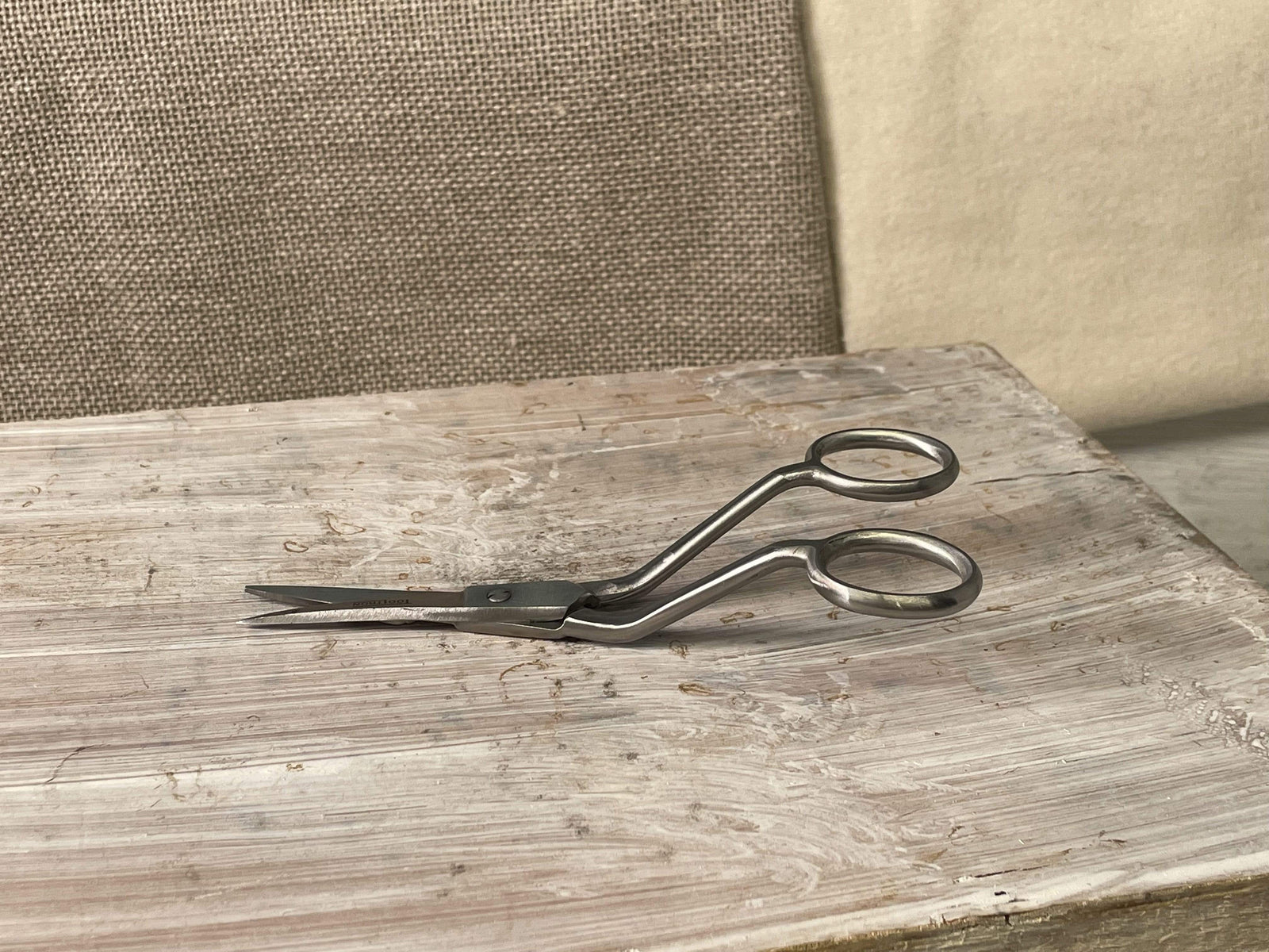 Rug Hooking Supplies | Hooks, Backing, Frames, Scissors, Tape | Deanne ...